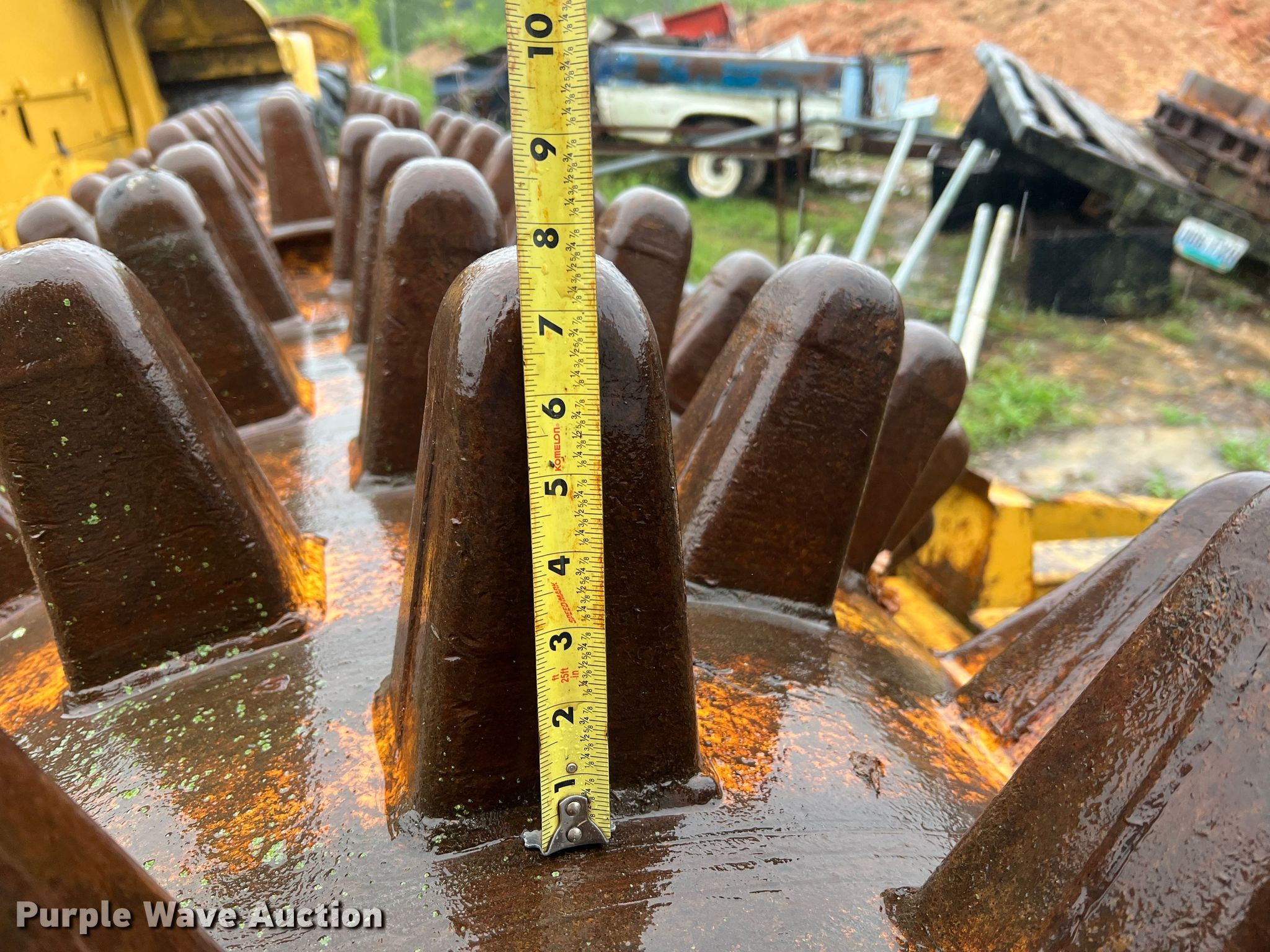 Double drum wedge foot roller in Rolla, MO | Item MR9789 sold | Purple Wave