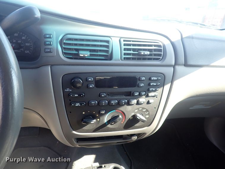 2006 Ford Taurus SE in Wichita, KS | Item DF8360 sold | Purple Wave