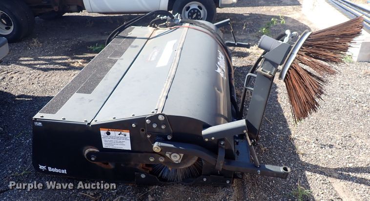 2018 Bobcat 84 Sweeper skid steer sweeper in Wichita, KS | Item DF8373 ...