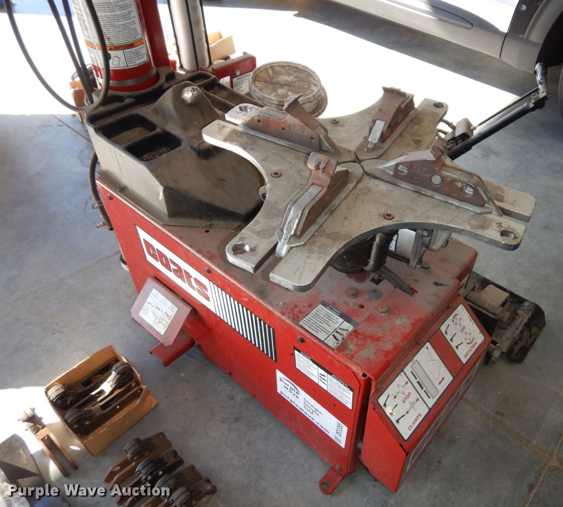 Coats 90X AHL tire machine in Prairie Village, KS | Item DS1355 sold ...