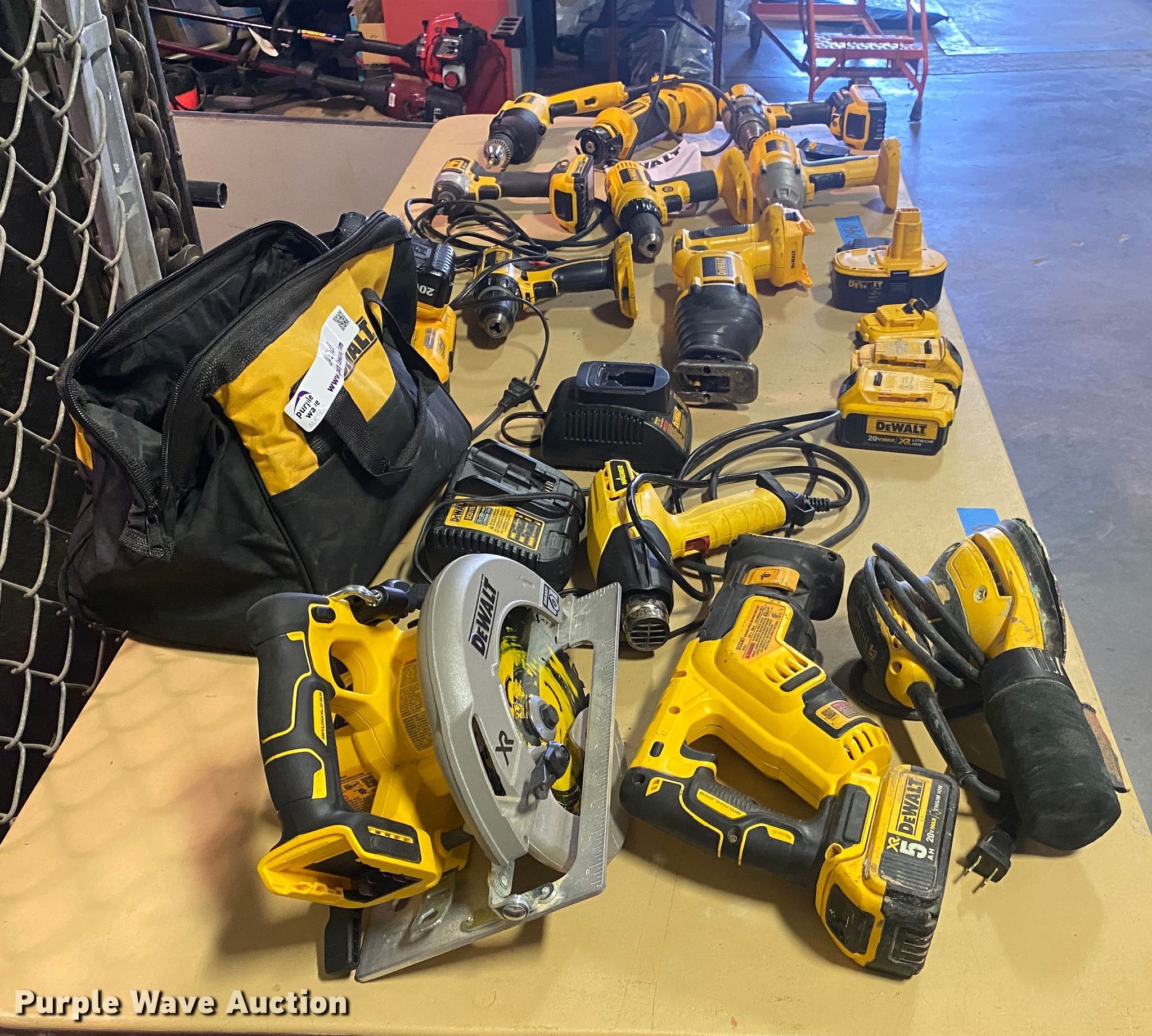 DeWalt tools in Tulsa, OK | Item JA9128 sold | Purple Wave