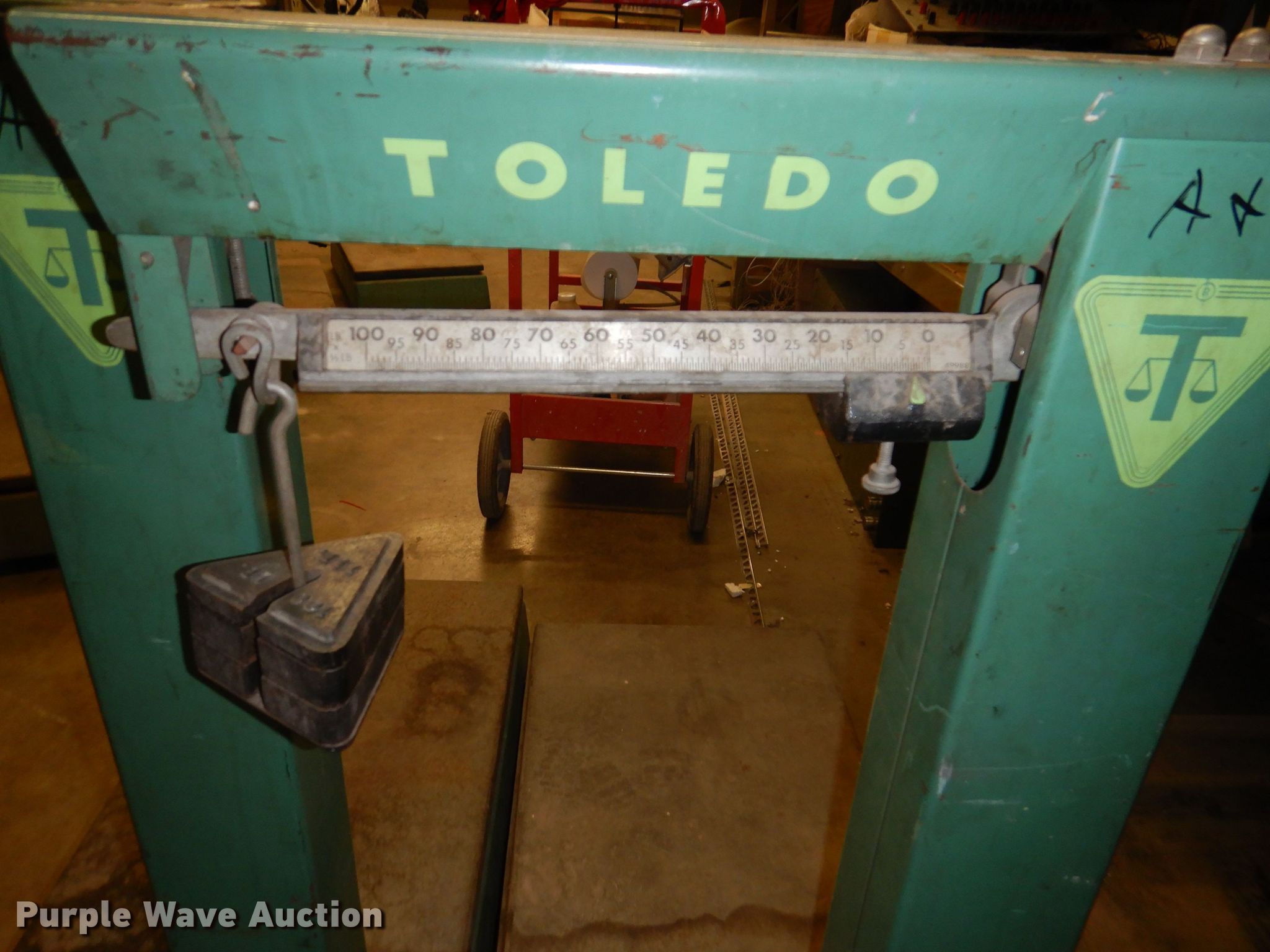 (2) Toledo 4180 scales in Ottumwa, IA | Item KP9322 sold | Purple Wave