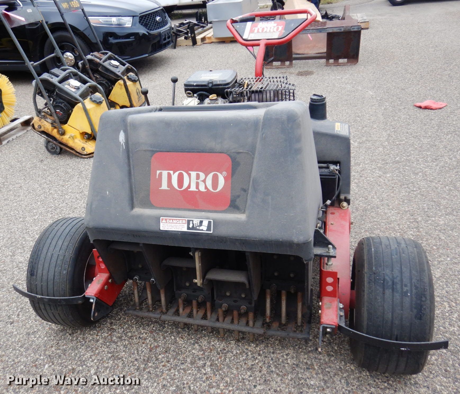 Toro greens aerator in Arden Hills, MN | Item MH9098 sold | Purple Wave