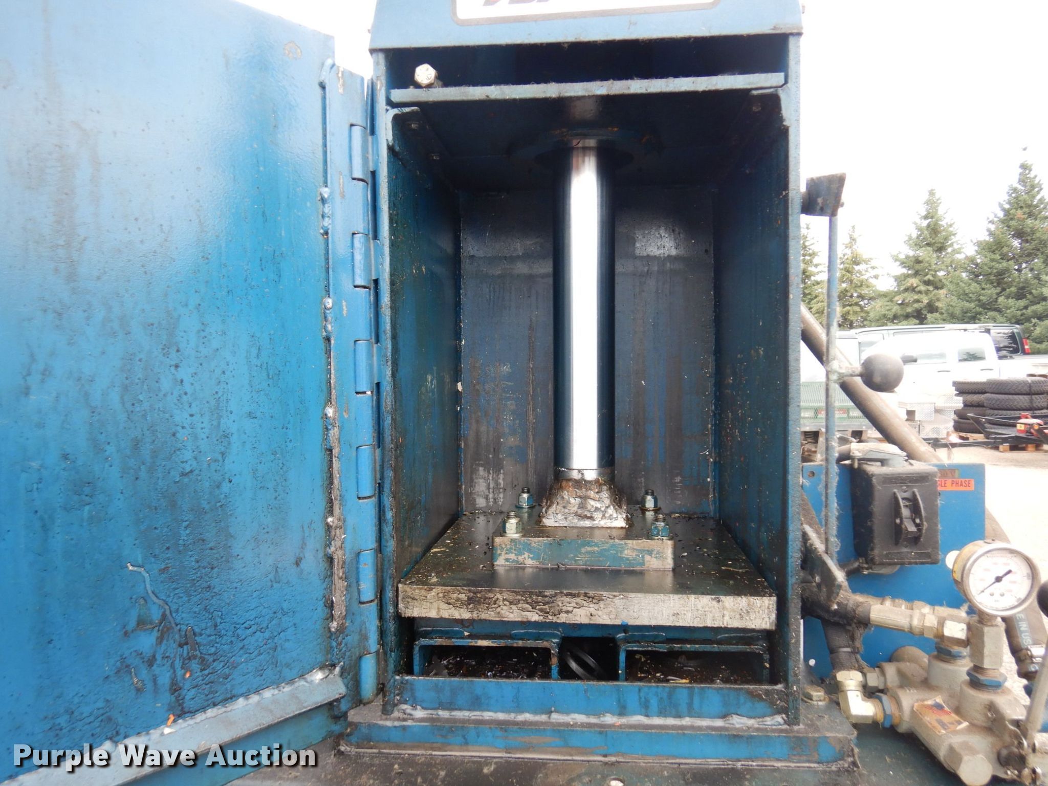 TSI TC-16 oil filter crusher in Arden Hills, MN | Item MH9101 sold ...
