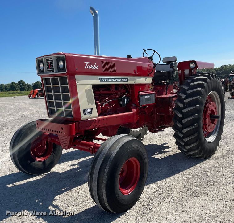 1974 International 1066 tractor in Harrisonville, MO | Item MU9089 sold ...