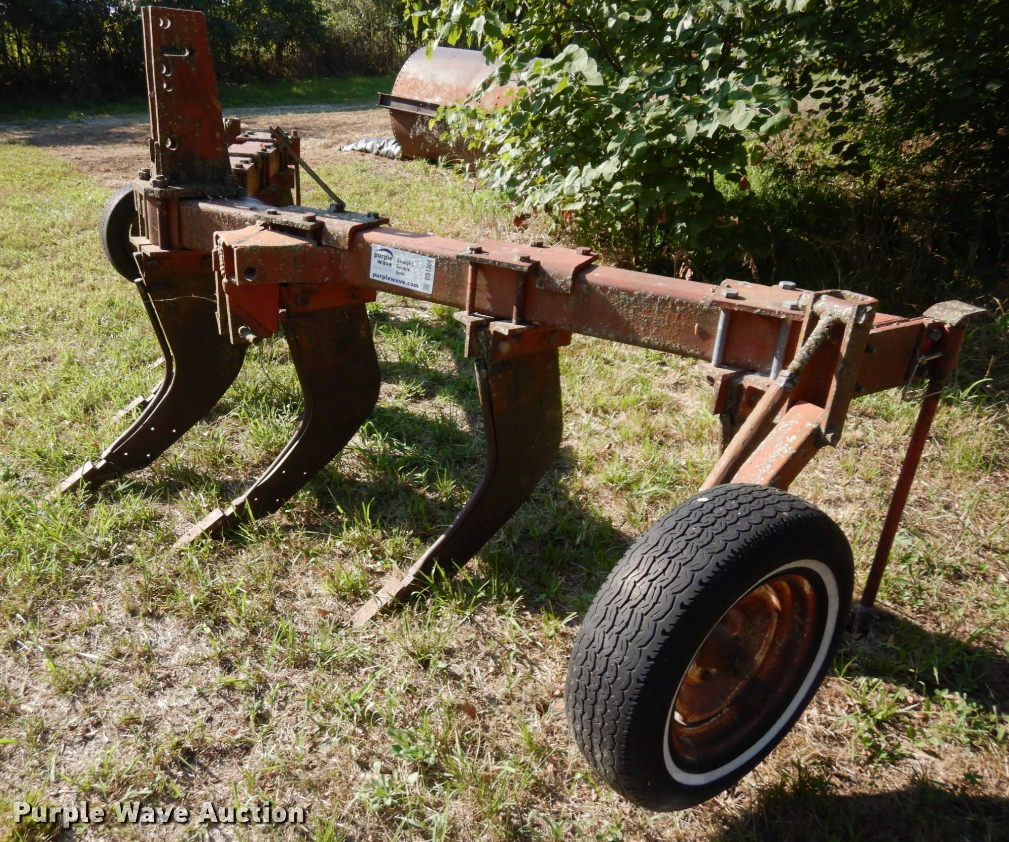 International 10 V-ripper in Gardner, KS | Item DS1364 sold | Purple Wave