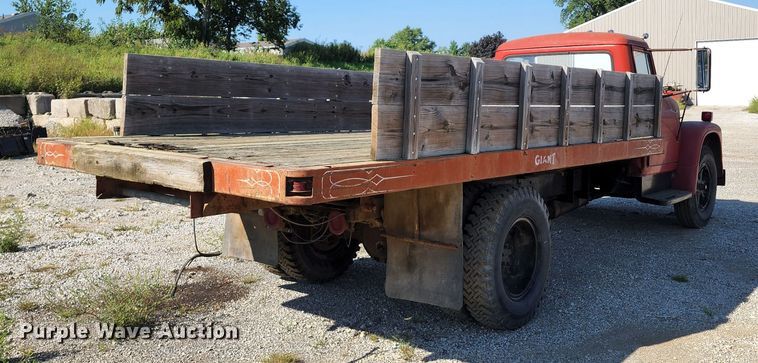 1968 International Loadstar 1600 dump flatbed truck in Belton, MO ...