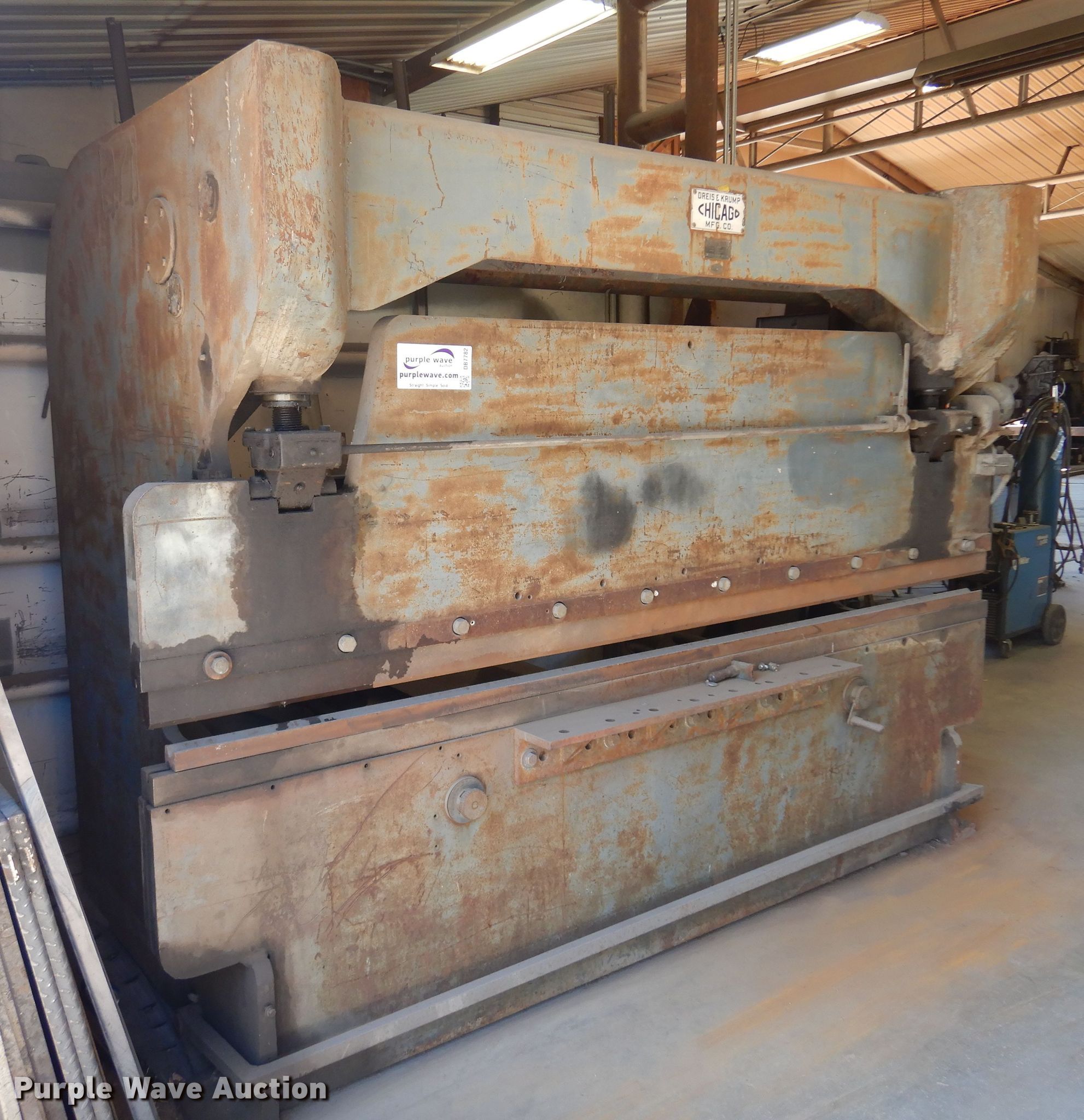 Chicago 8L10 press brake in Severy, KS | Item DB7782 sold | Purple Wave