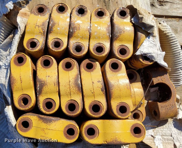 System one track components in Ellinwood, KS | Item DR0952 sold ...