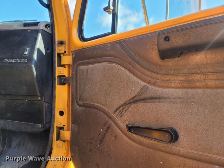 2002 International 2554 dump truck in Waynesville, MO | Item LM9702 ...