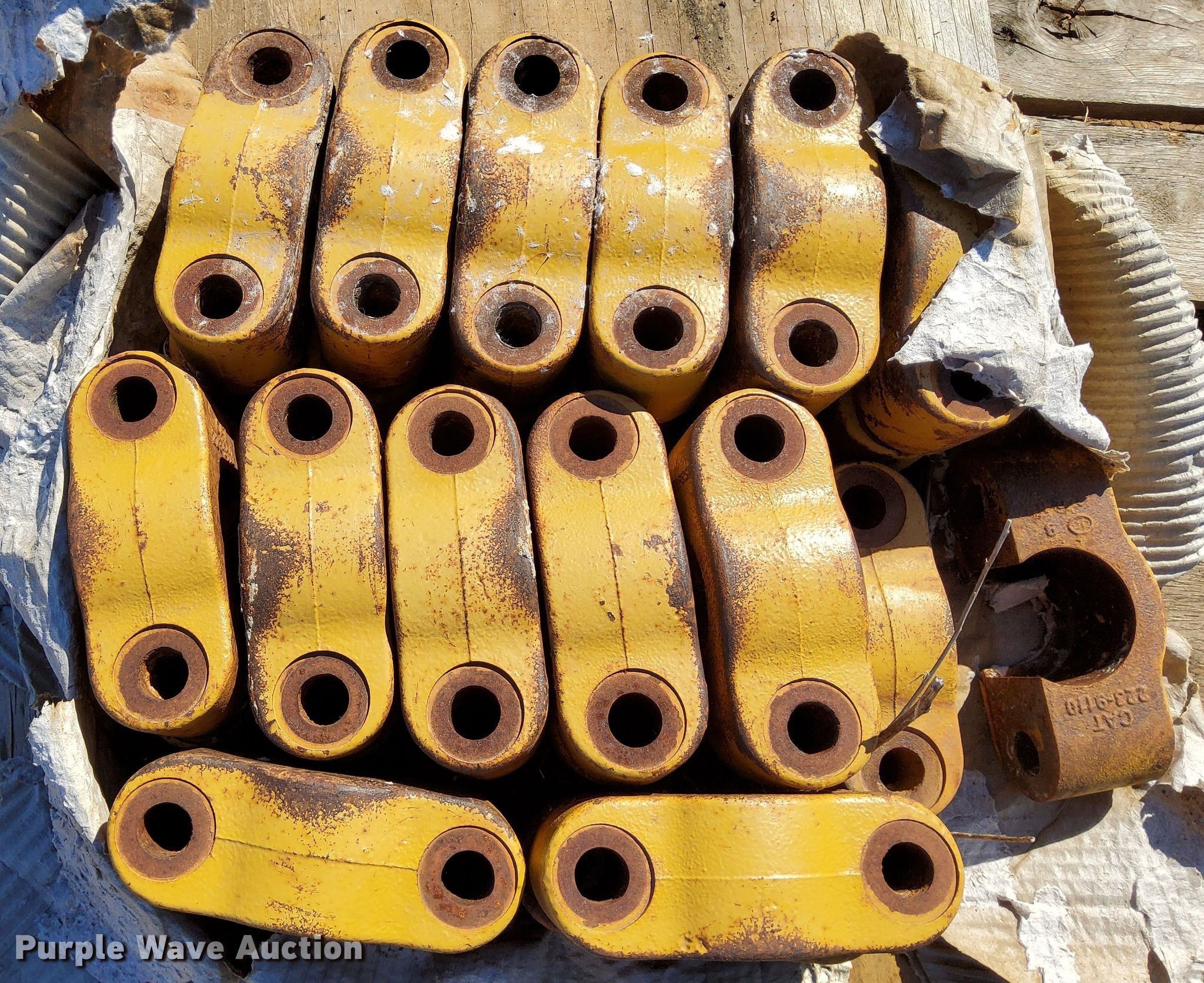 System one track components in Ellinwood, KS | Item DR0952 sold ...