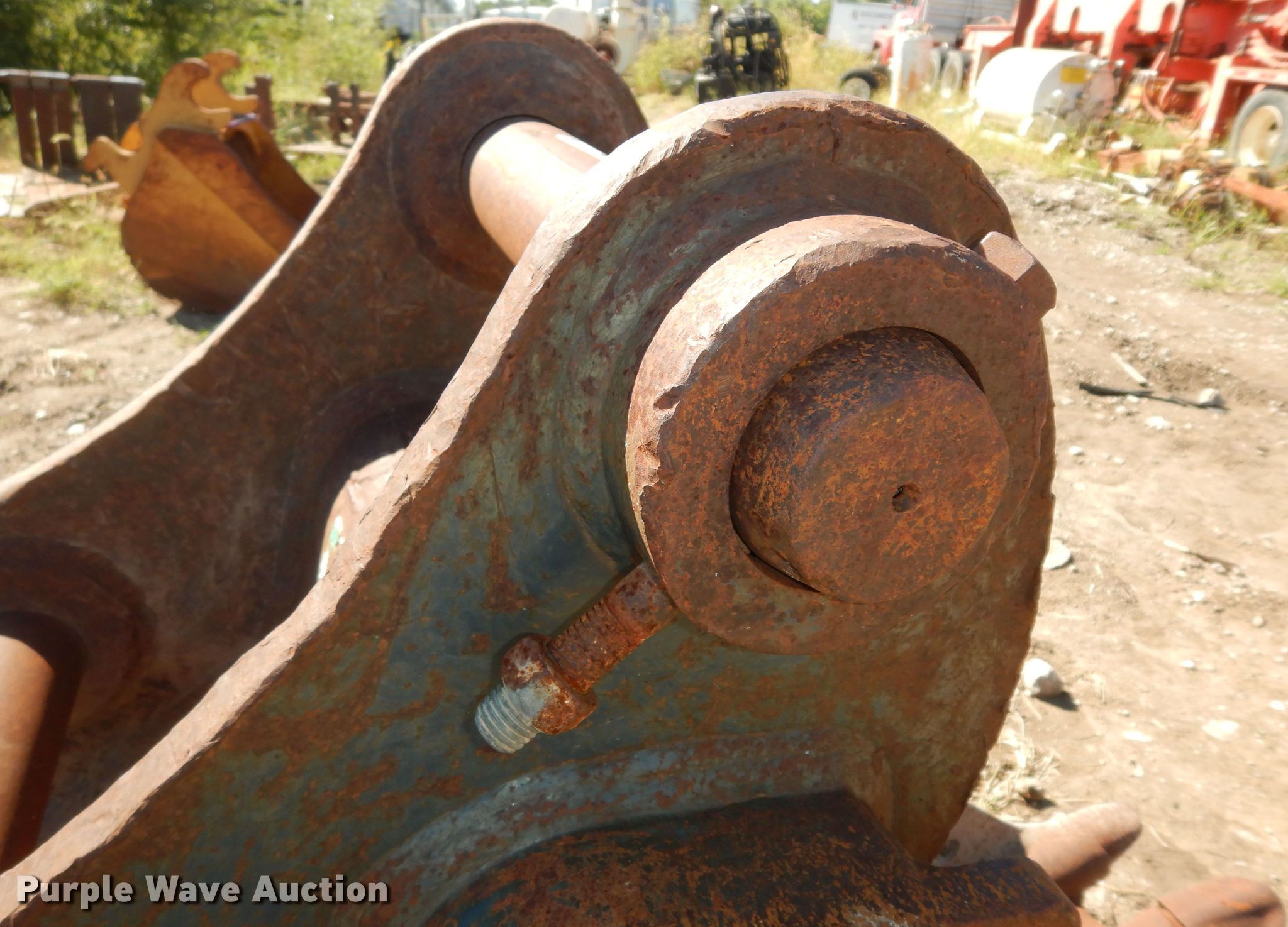 Hensley 24" W excavator bucket in Wamego, KS | Item LR9976 sold ...