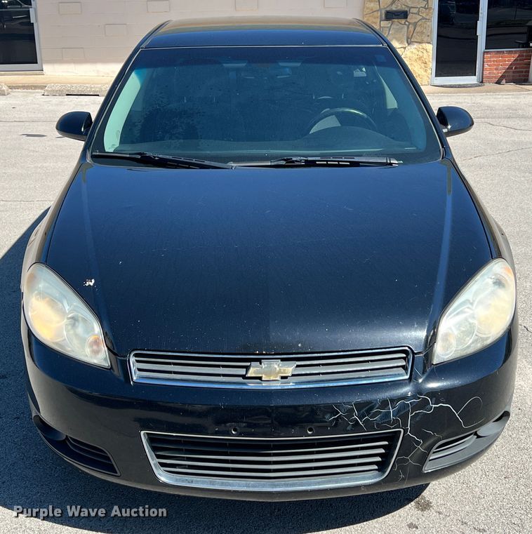 2010 Chevrolet Impala LT in Parsons, KS | Item IA9106 sold | Purple Wave