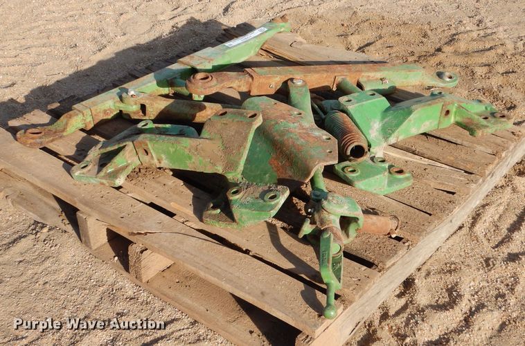 John Deere three point in Kinsley, KS | Item LU9617 sold | Purple Wave