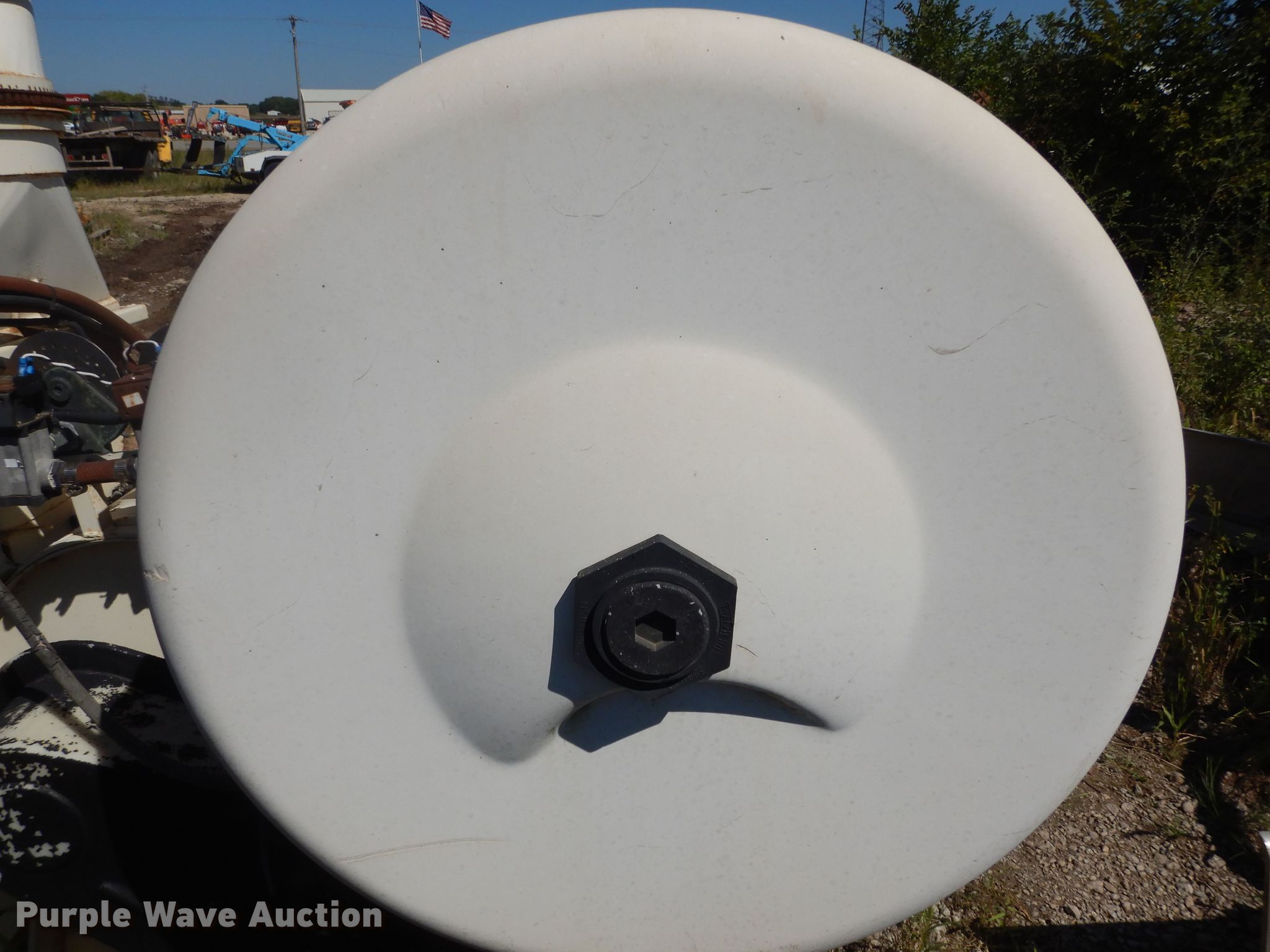 AgTec 3004 crop sprayer in Wamego, KS | Item DM3129 sold | Purple Wave