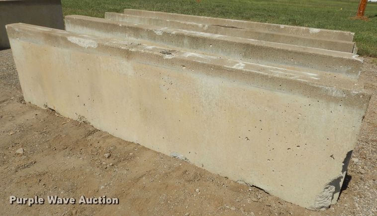 (4) 10' concrete barrier end caps in Topeka, KS | Item LR9926 sold ...