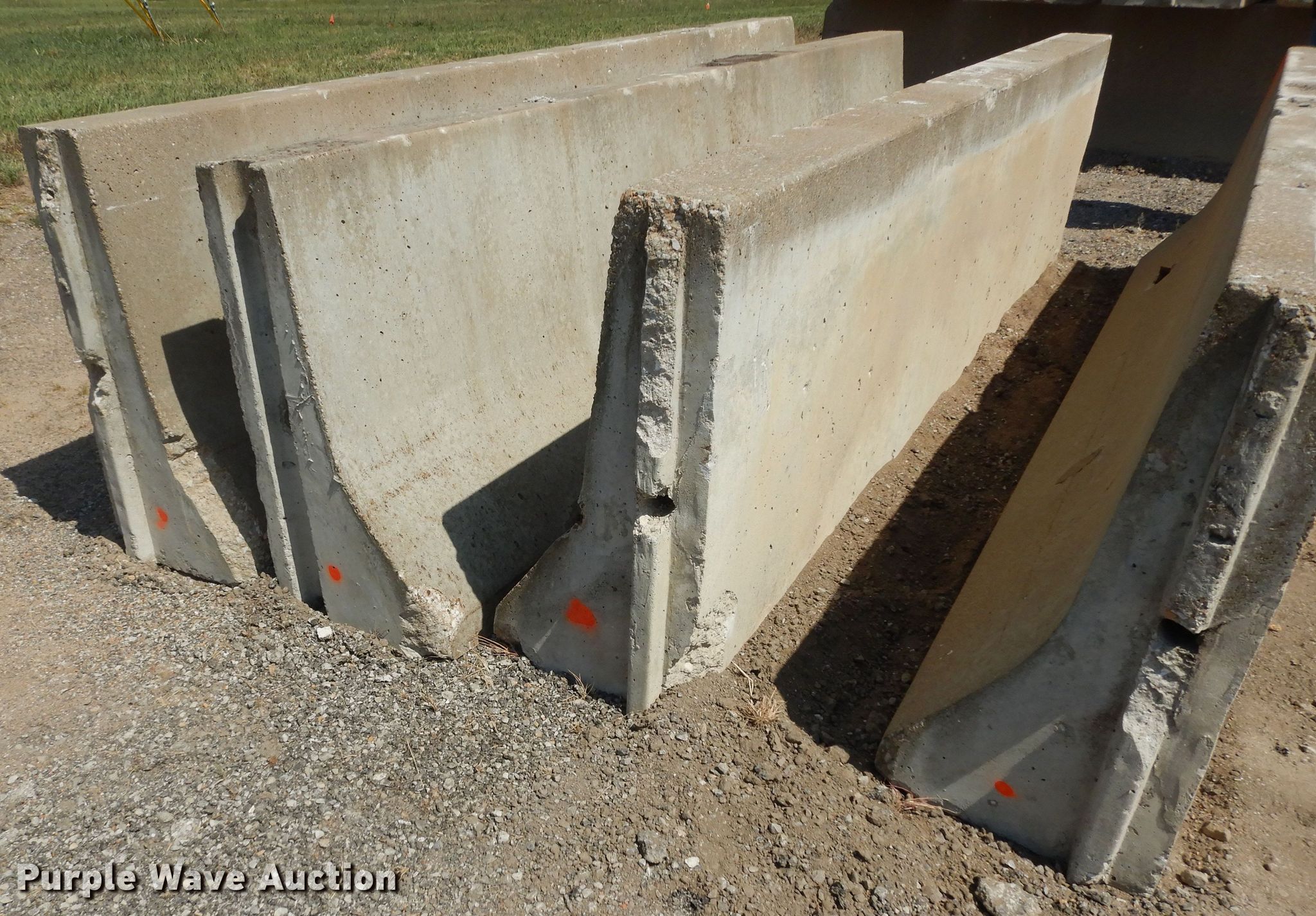 (4) 10' concrete barrier end caps in Lawrence, KS | Item LR9922 sold ...