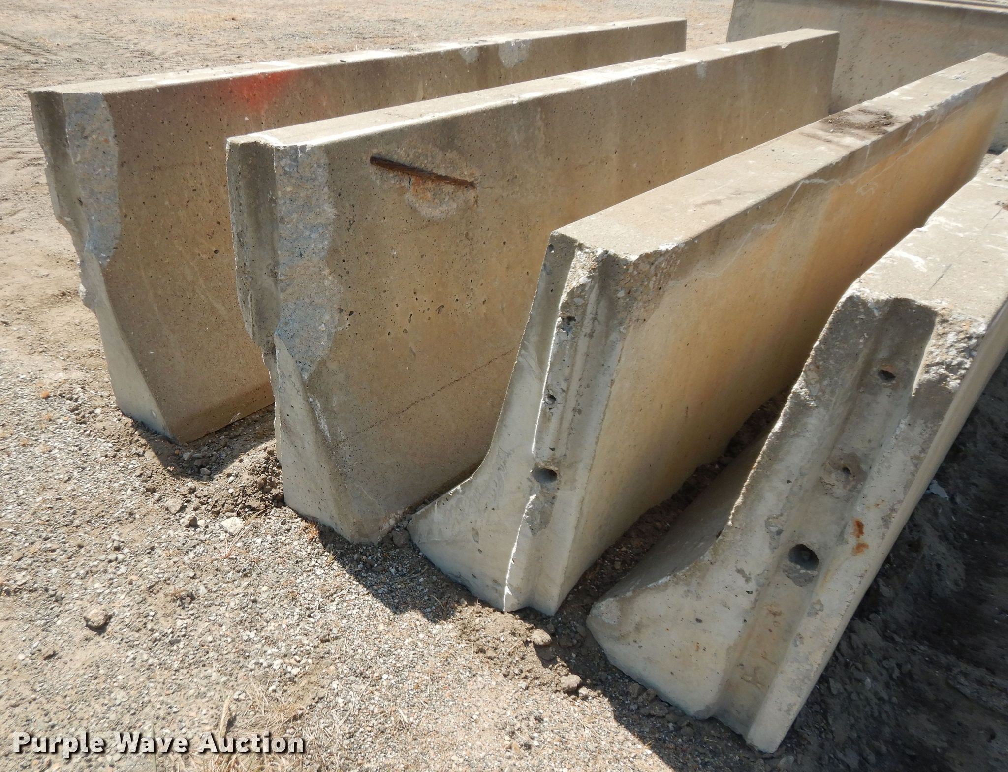 (4) 10' concrete barrier end caps in Topeka, KS | Item LR9926 sold ...
