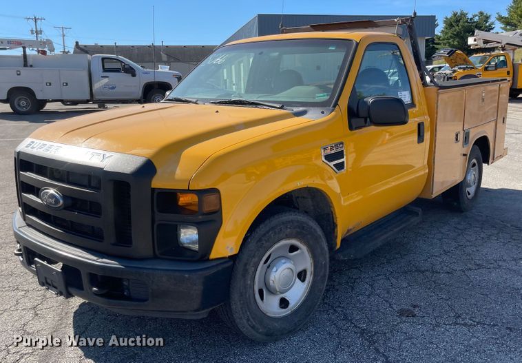 2008 Ford F250 Super Duty XL utility bed pickup truck in Saint Joseph ...