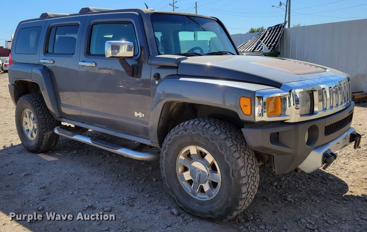 2008 Hummer H3 SUV in Grand Island, NE | Item JZ9127 sold | Purple Wave
