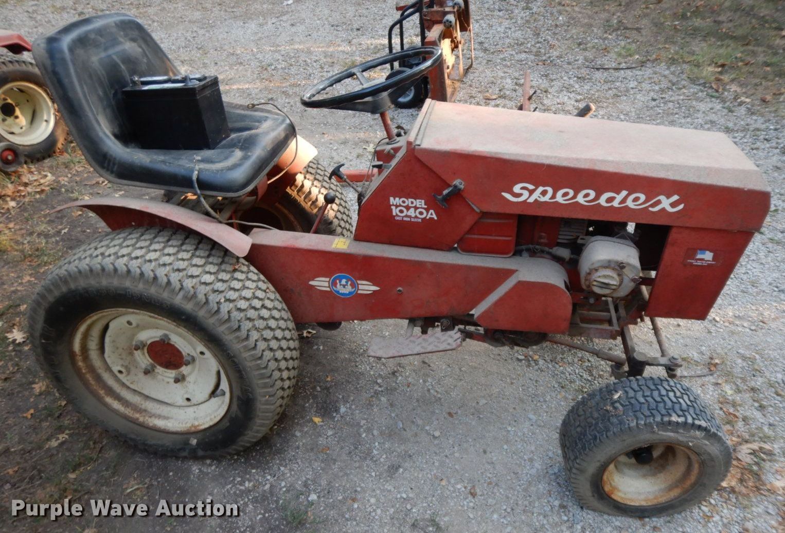 Speedex 1040A lawn mower in Chanute, KS | Item HF9363 sold | Purple Wave