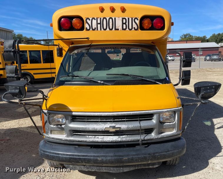2000 Chevrolet Express 3500 school bus in Clay Center, KS | Item JD9348 ...