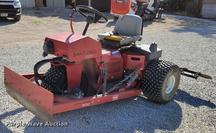 Toro Sand Pro 3020 bunker rake in Lincoln, NE | Item JZ9139 sold ...