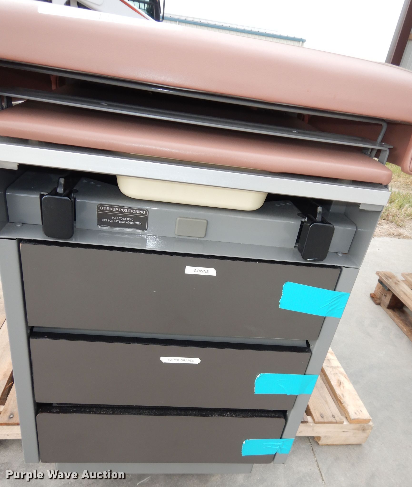 (2) Ritter 104 exam tables in Onaga, KS | Item KF9232 sold | Purple Wave