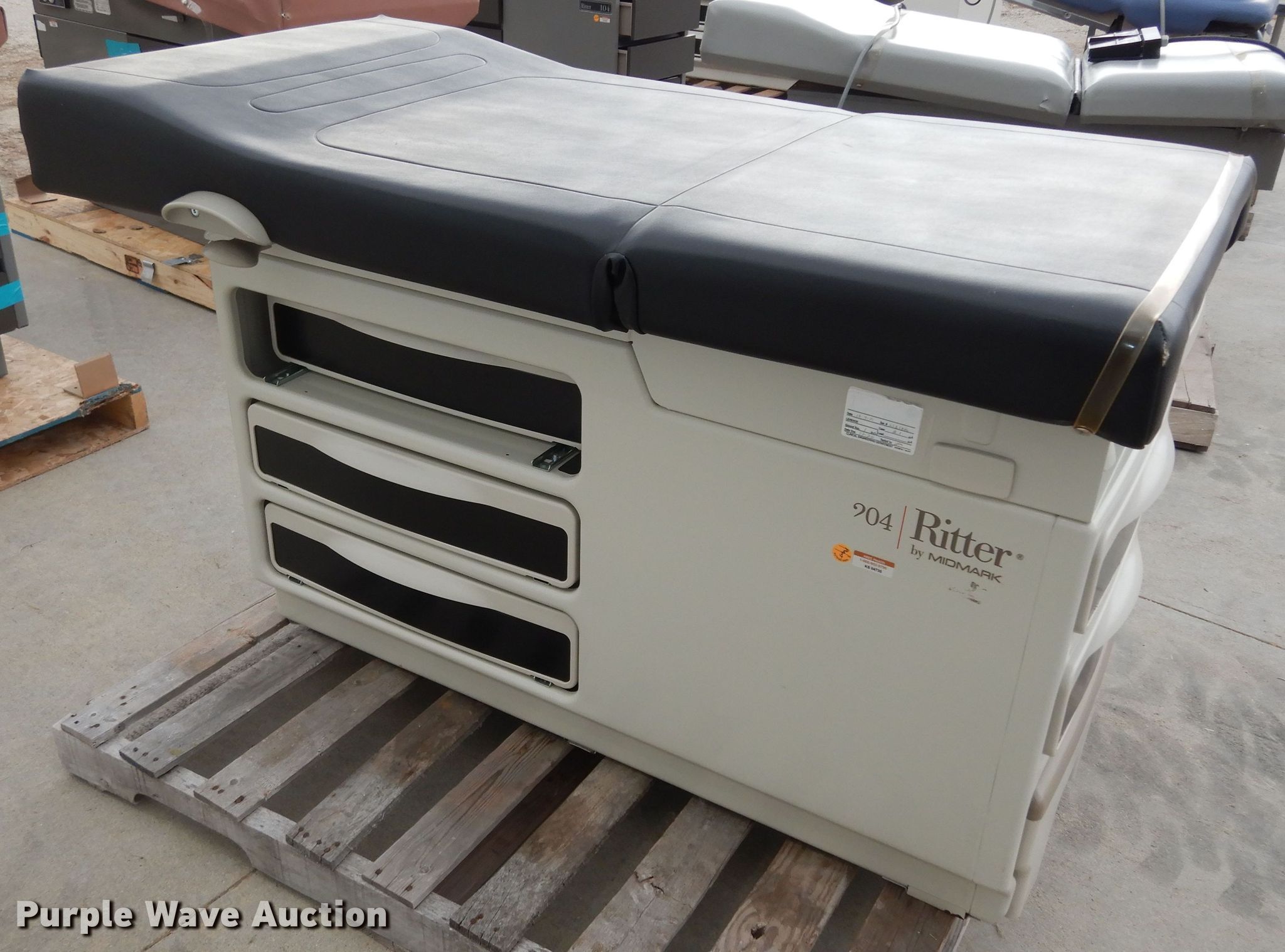 (3) Ritter exam tables in Onaga, KS | Item KF9234 sold | Purple Wave