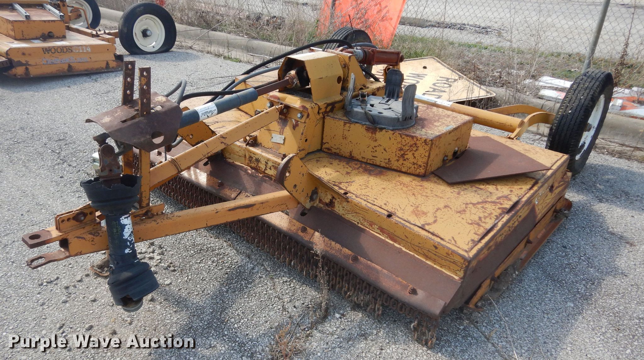 Woods D80-2 rotary mower in Olathe, KS | Item KF9246 sold | Purple Wave