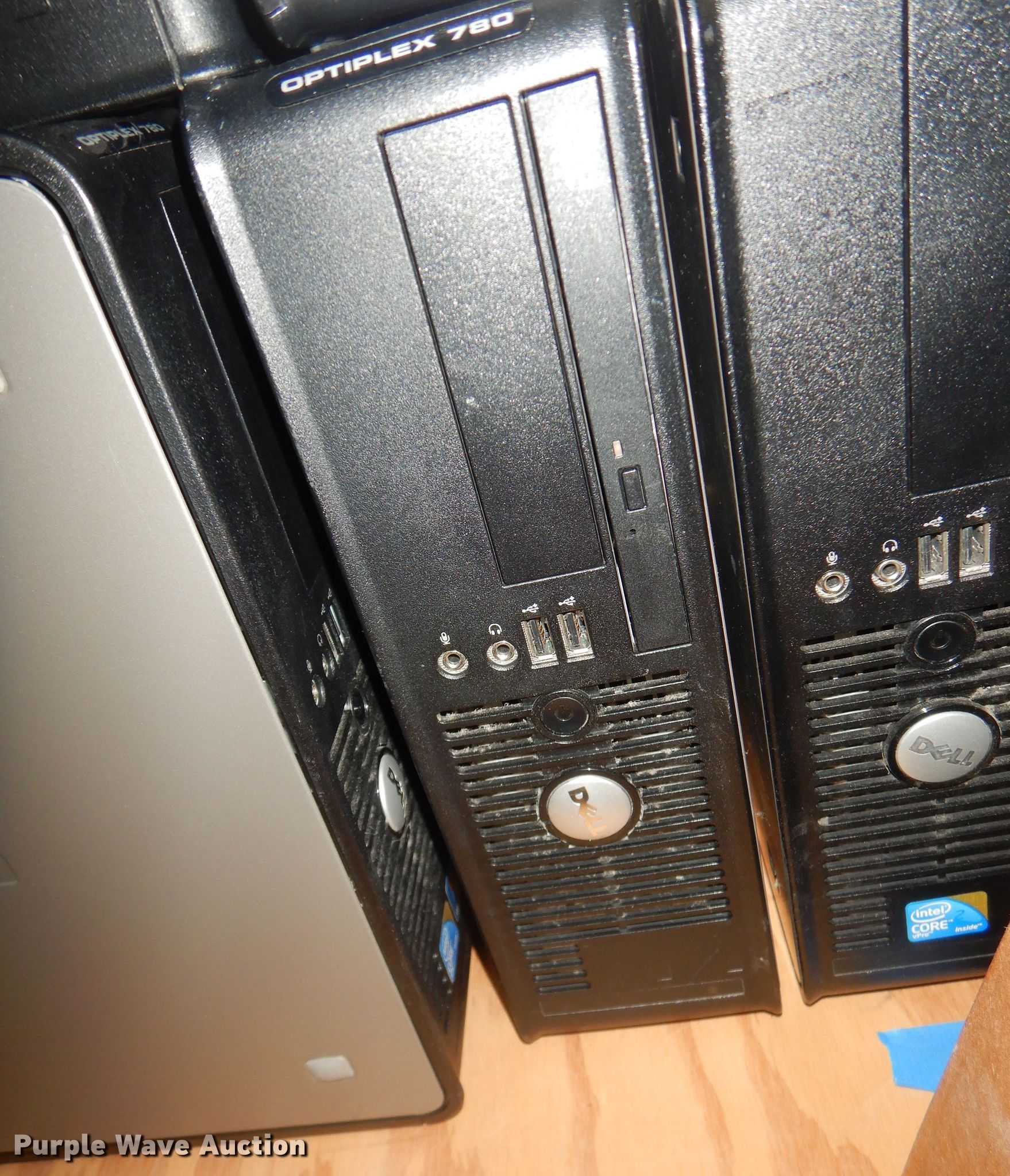(11) Dell computers in Emporia, KS | Item KF9267 sold | Purple Wave