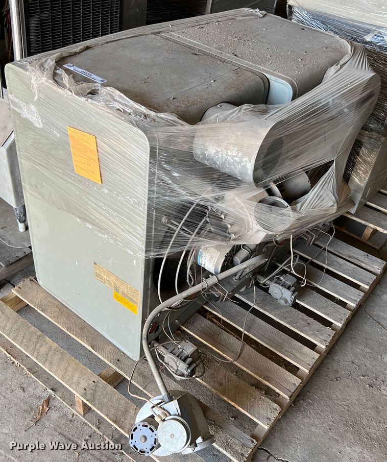 (2) HVAC units in Chanute, KS | Item JA9700 sold | Purple Wave