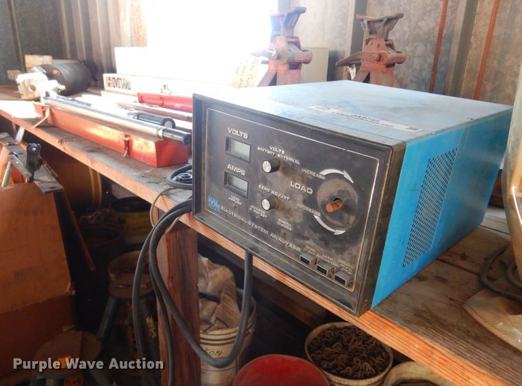 KAL battery tester in Chanute, KS | Item JA9745 sold | Purple Wave