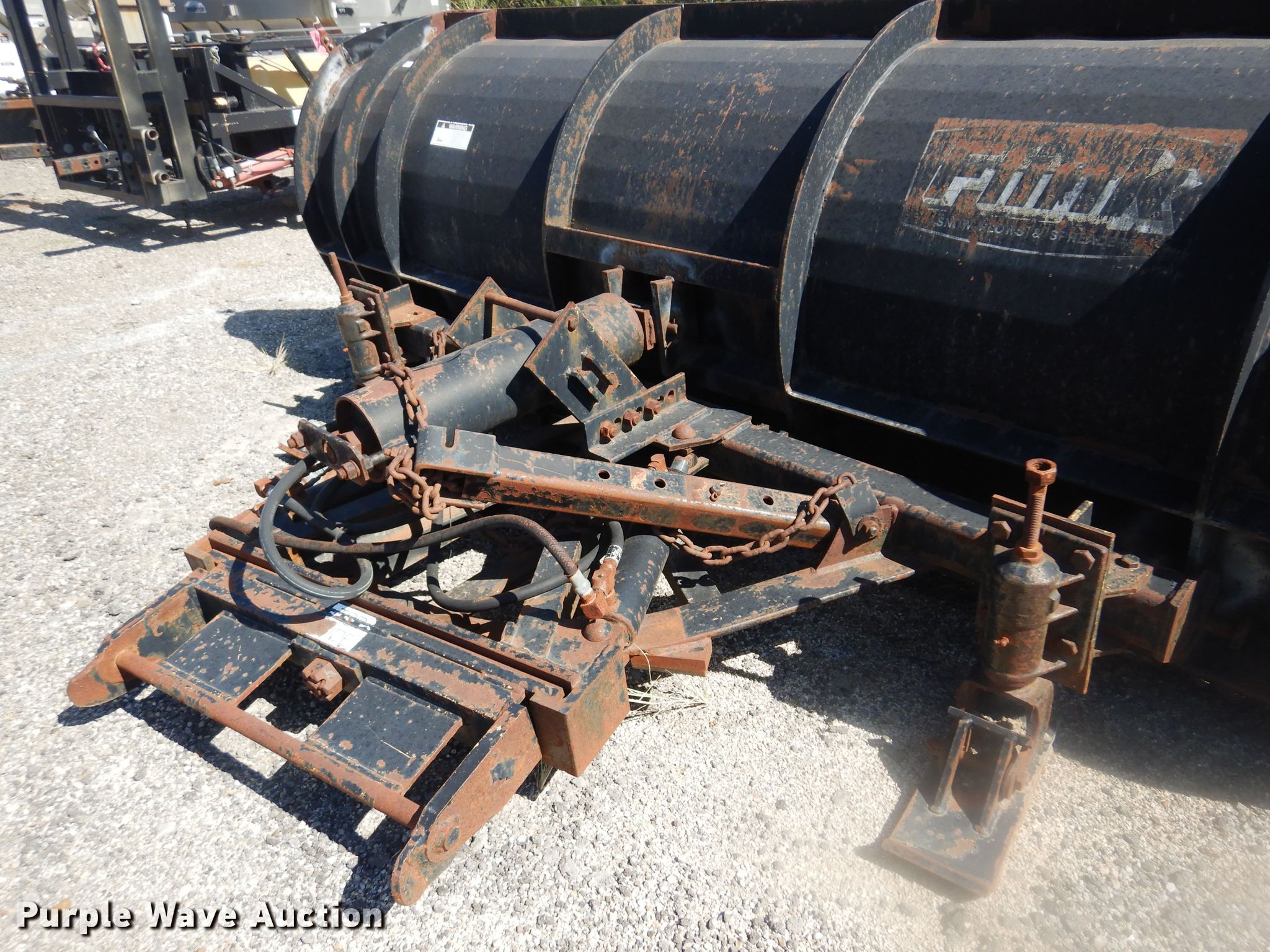 Flink 11MA 11'W snow plow in Chanute, KS | Item JA9712 sold | Purple Wave