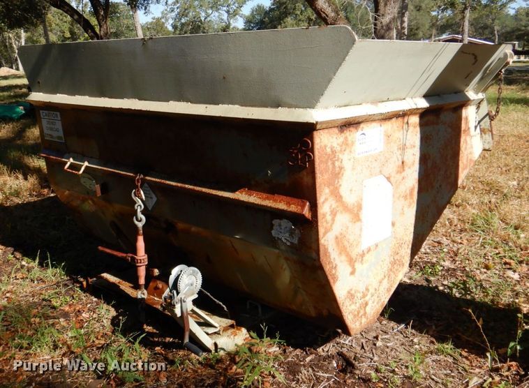 Hippo Hopper manual tilt hopper in Alleyton, TX | Item DR2058 sold ...
