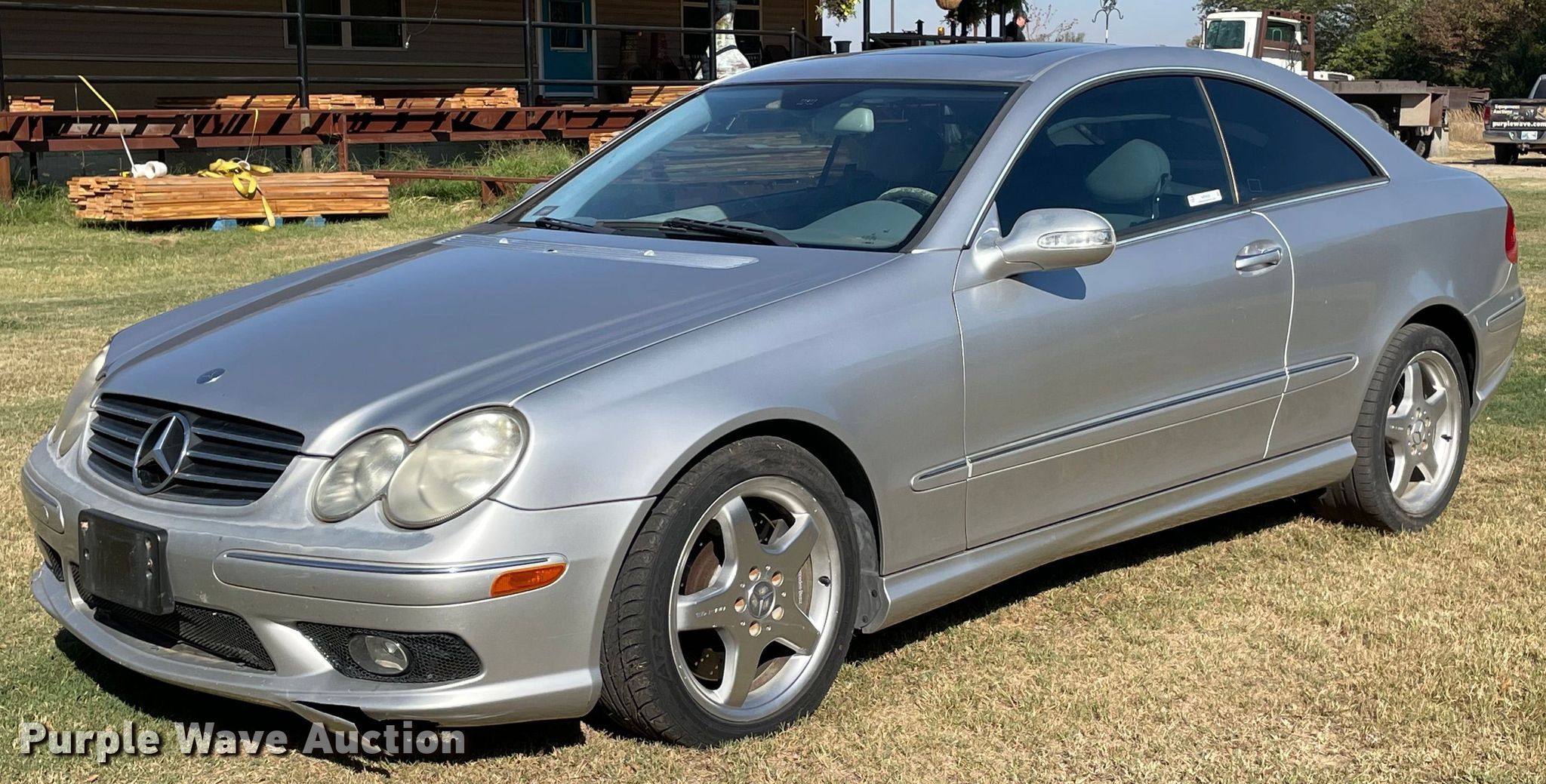 2004 Mercedes Benz CLK500 in Atoka, OK | Item MR9425 sold | Purple Wave