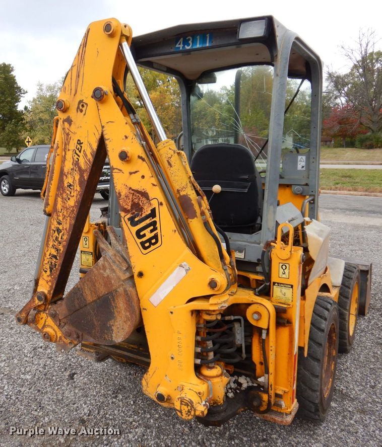 1998 JCB 208S backhoe in Danville, IL | Item JL9919 sold | Purple Wave