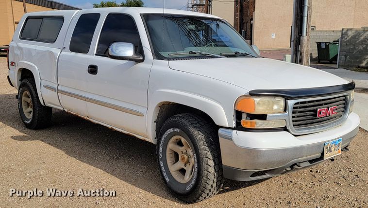 2001 GMC Sierra 1500 Ext. Cab pickup truck in Mitchell, SD | Item ...