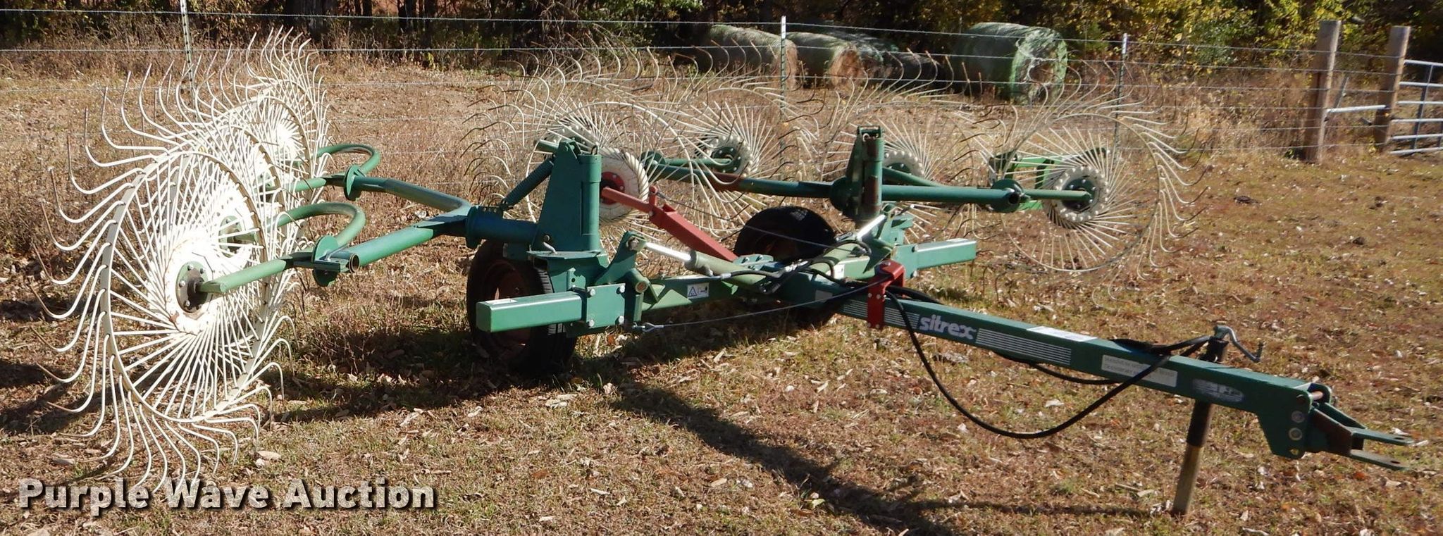 Sitrex H-90 V8 hay rake in Lawrence, KS | Item DS6284 sold | Purple Wave