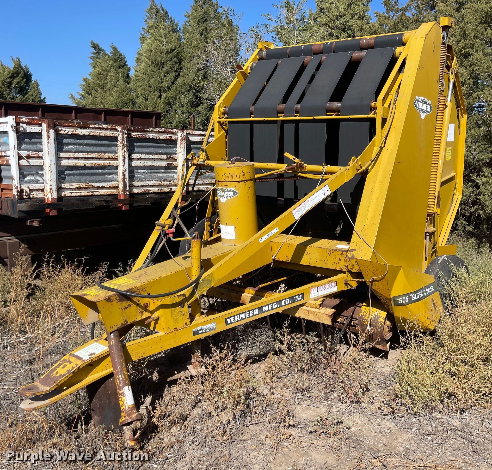 Vermeer 605C round baler in Scott City, KS | Item JD9222 sold | Purple Wave
