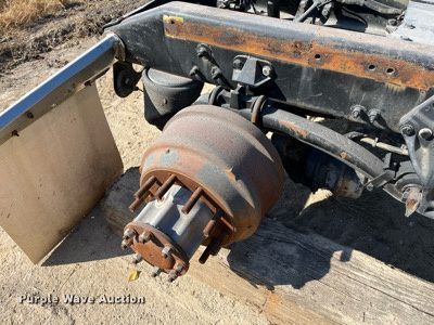 Peterbilt rear axle assembly in Bucyrus, KS | Item MN9294 sold | Purple ...