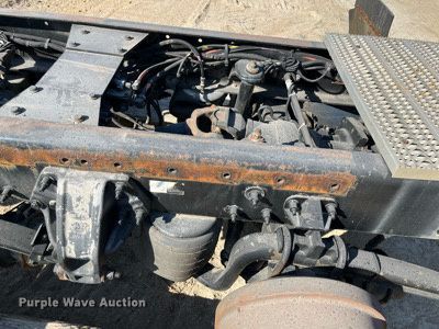 Peterbilt rear axle assembly in Bucyrus, KS | Item MN9294 sold | Purple ...