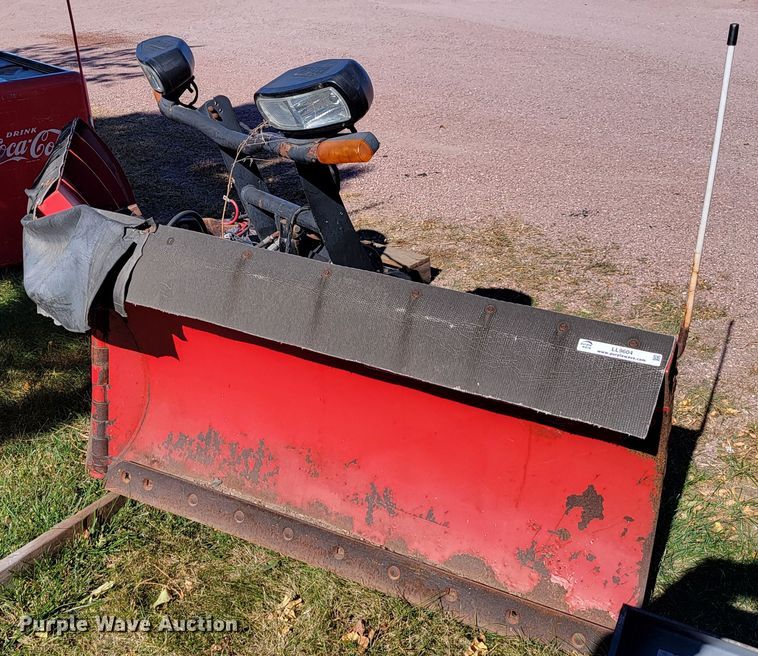 Boss RT3 snow plow in Yankton, SD | Item LL9604 sold | Purple Wave