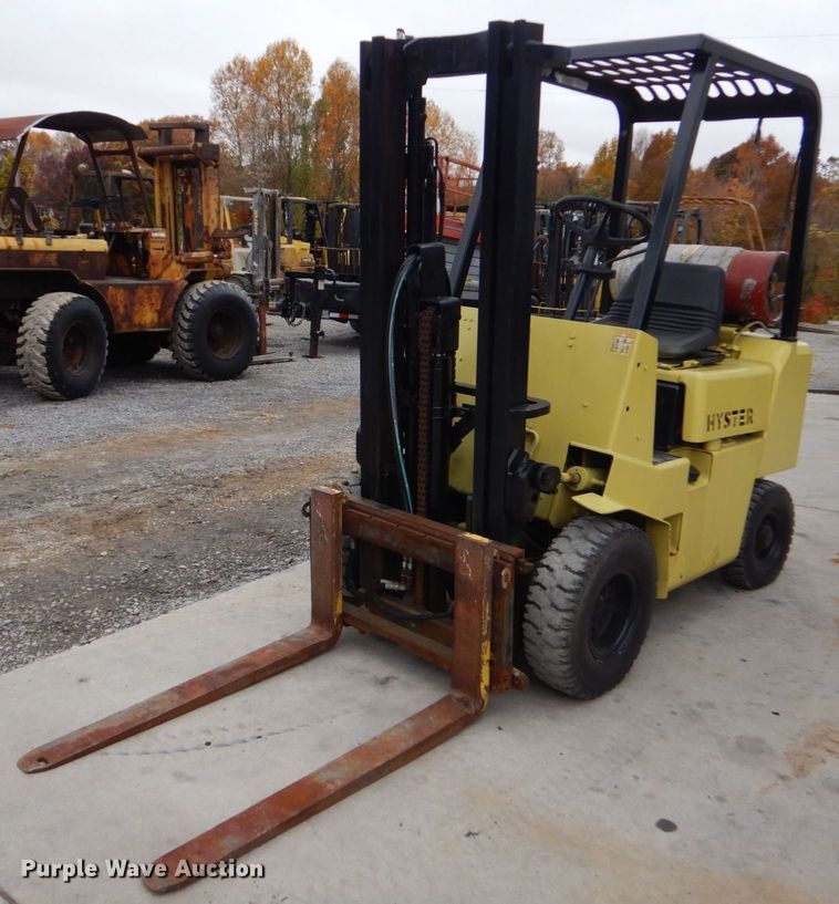 Hyster H30XL forklift in Edmonton, KY | Item LS9913 sold | Purple Wave