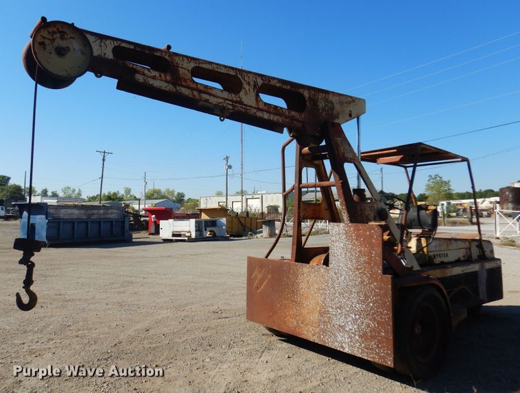 Hyster material handler in Pittsburg, KS | Item KO9902 sold | Purple Wave