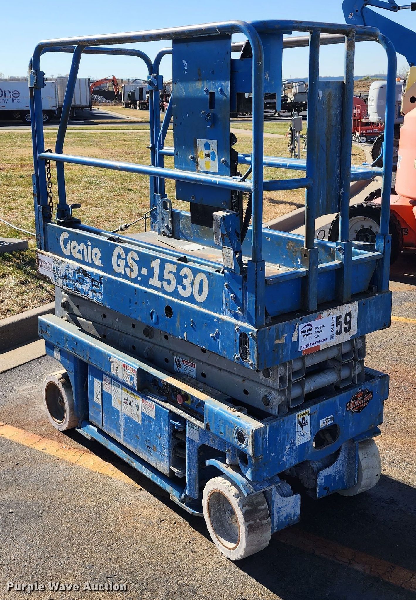 Genie GS1530 scissor lift in Kansas City, MO | Item DL6729 sold ...