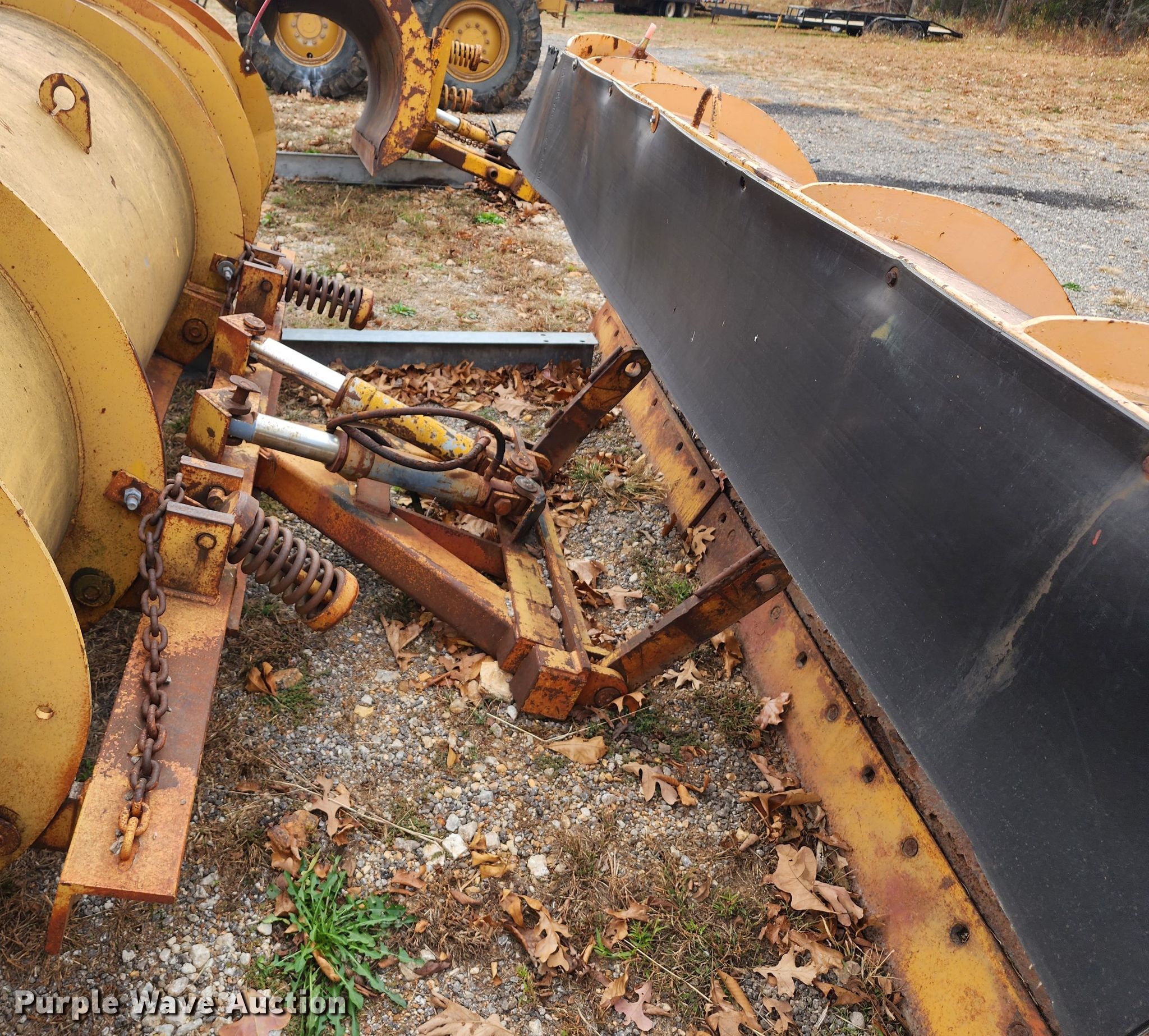 12' W snow plow in Warsaw, MO | Item DM4884 sold | Purple Wave