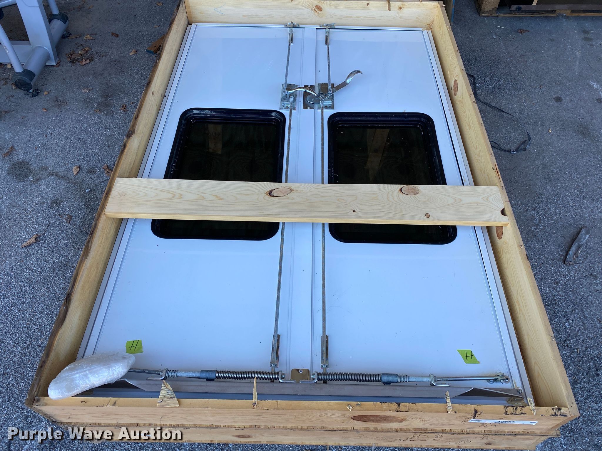 Shuttle bus parts in Tulsa, OK | Item IG9867 sold | Purple Wave