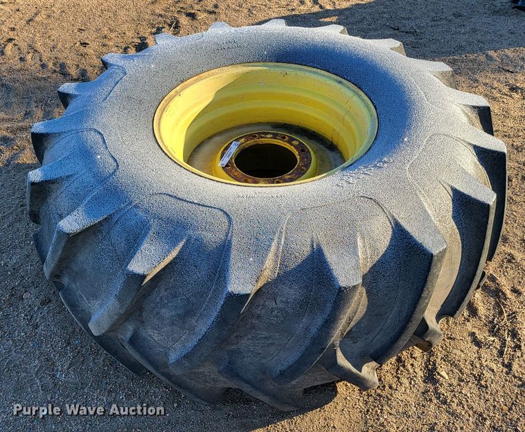 Farmland 23.1-26 tire in Kinsley, KS | Item IU9885 sold | Purple Wave