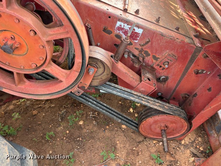 1980 International 1460 combine in Anson , TX | Item LW9247 sold ...